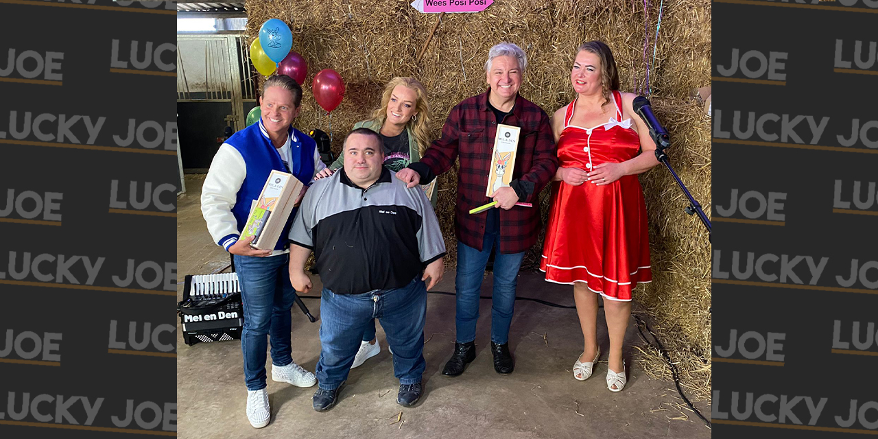 Mel & Den schitteren in ''De Hollandse Nieuwe Volkszanger'' - Lucky Joe ...